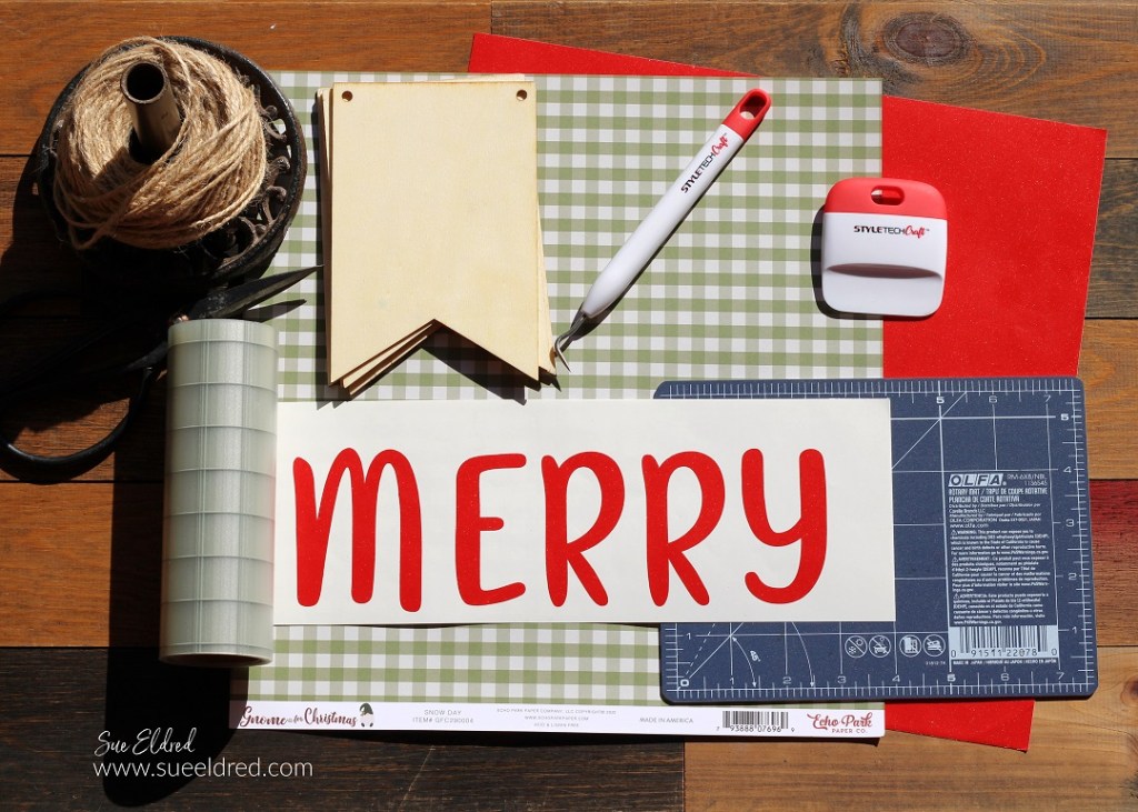 How to Create a “Merry” Holiday Banner – Sue's Creative Workshop